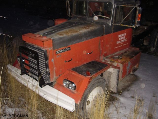 Pacific Truck Club.org - Pacific Photos - 1966 to 1970